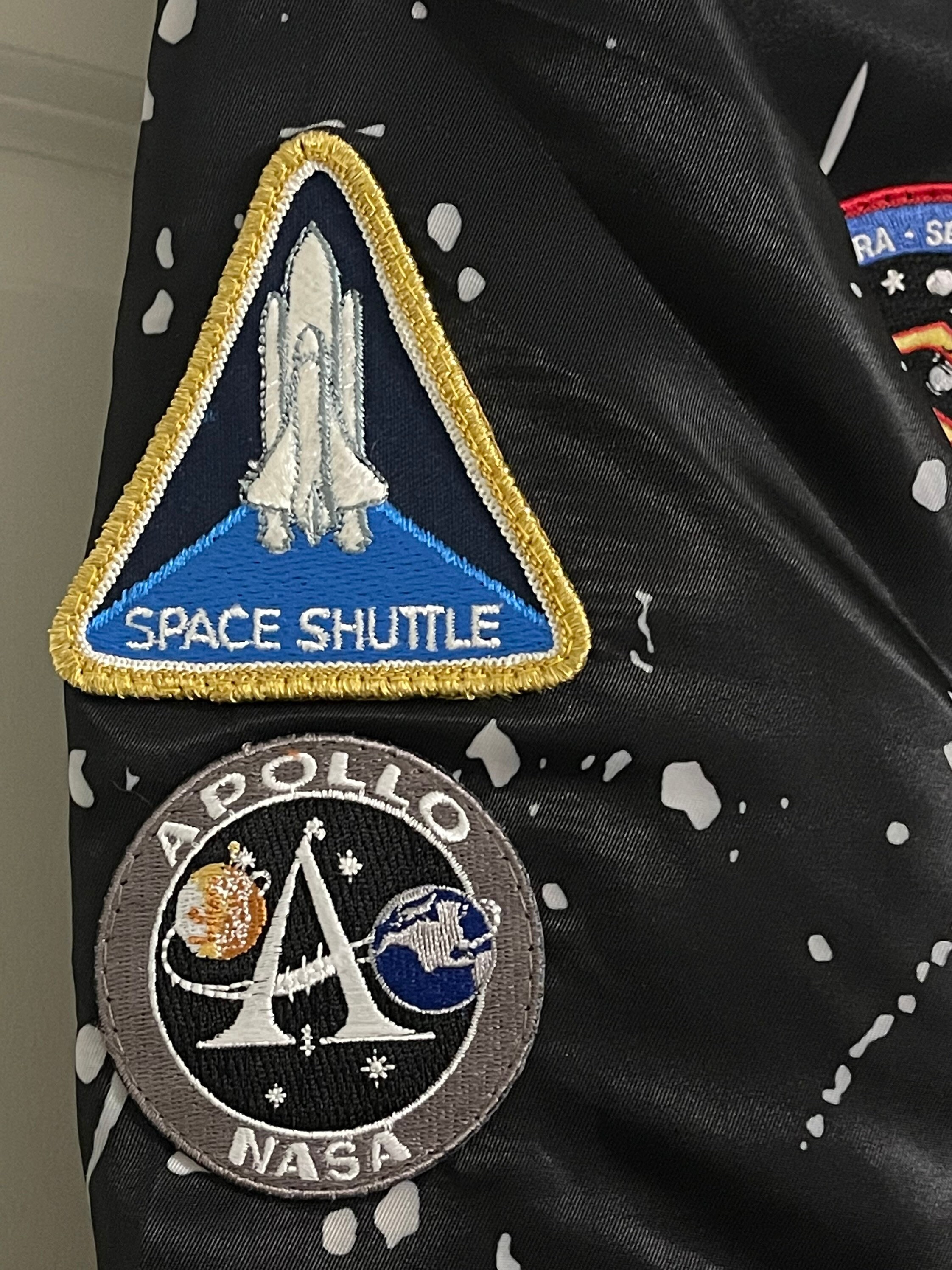 The NASA Apollo & Space Shuttle Fallen Heroes Commemorative Jacket. XL ...