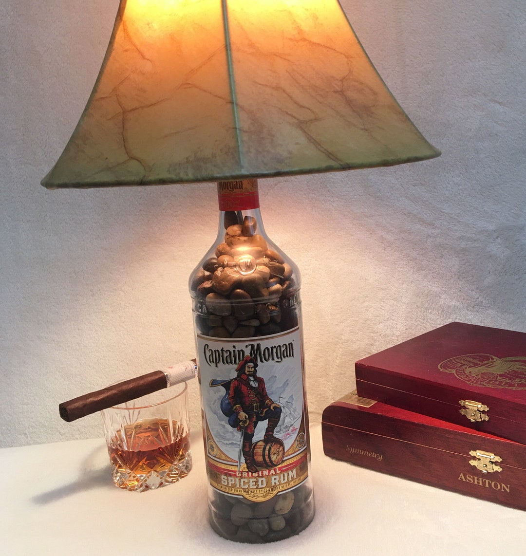 Captain Morgan Spiced Rum Liquor Bottle Lamp/handmade/man Cave/light ...