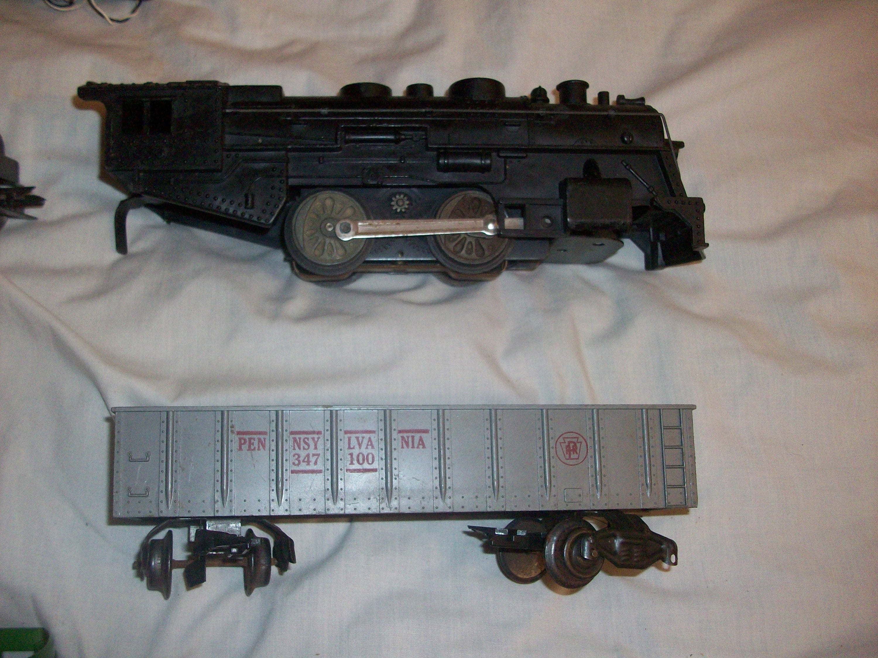 Lot of 4 HO Trains Lionel Locomotive 1666, Lionel BLT-1-88, NY Central ...