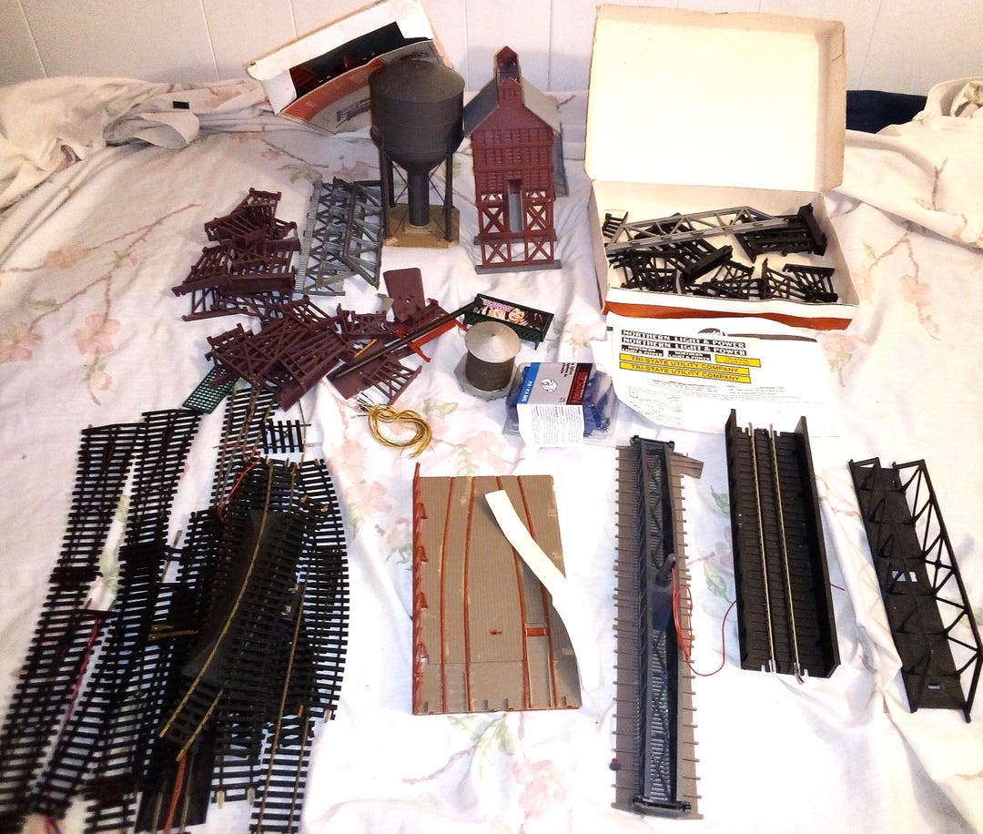 Ho Lot of Building Kit Parts, Trestle Parts Tracks Etc. - Etsy