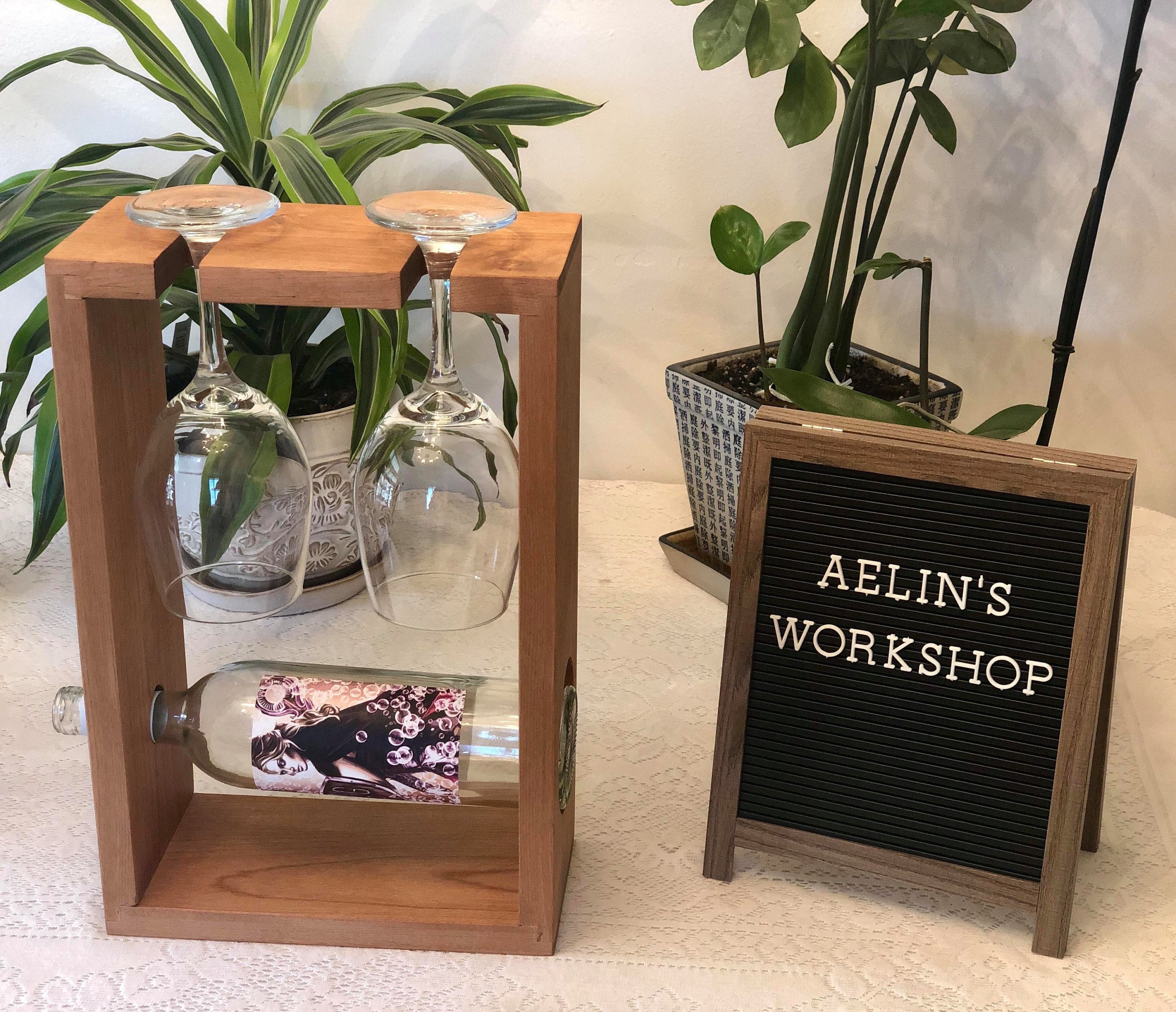 Wood Wine Glass & Bottle Display - Etsy Sweden