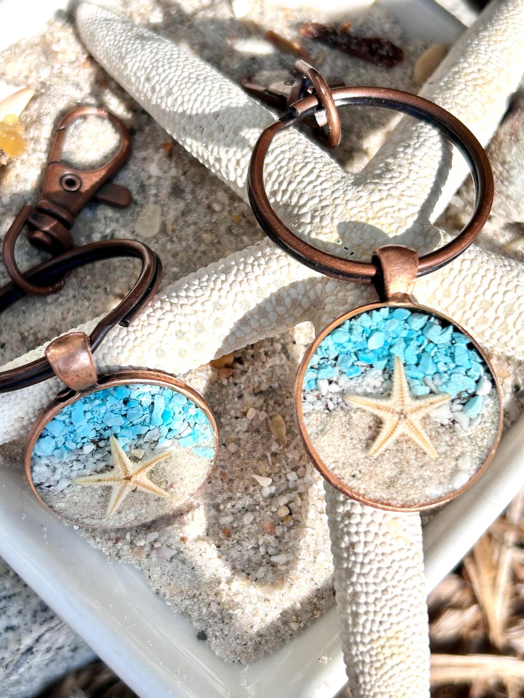 Beach Sand Keychain and Starfish With Turquoise and Beach Sand Pocket ...