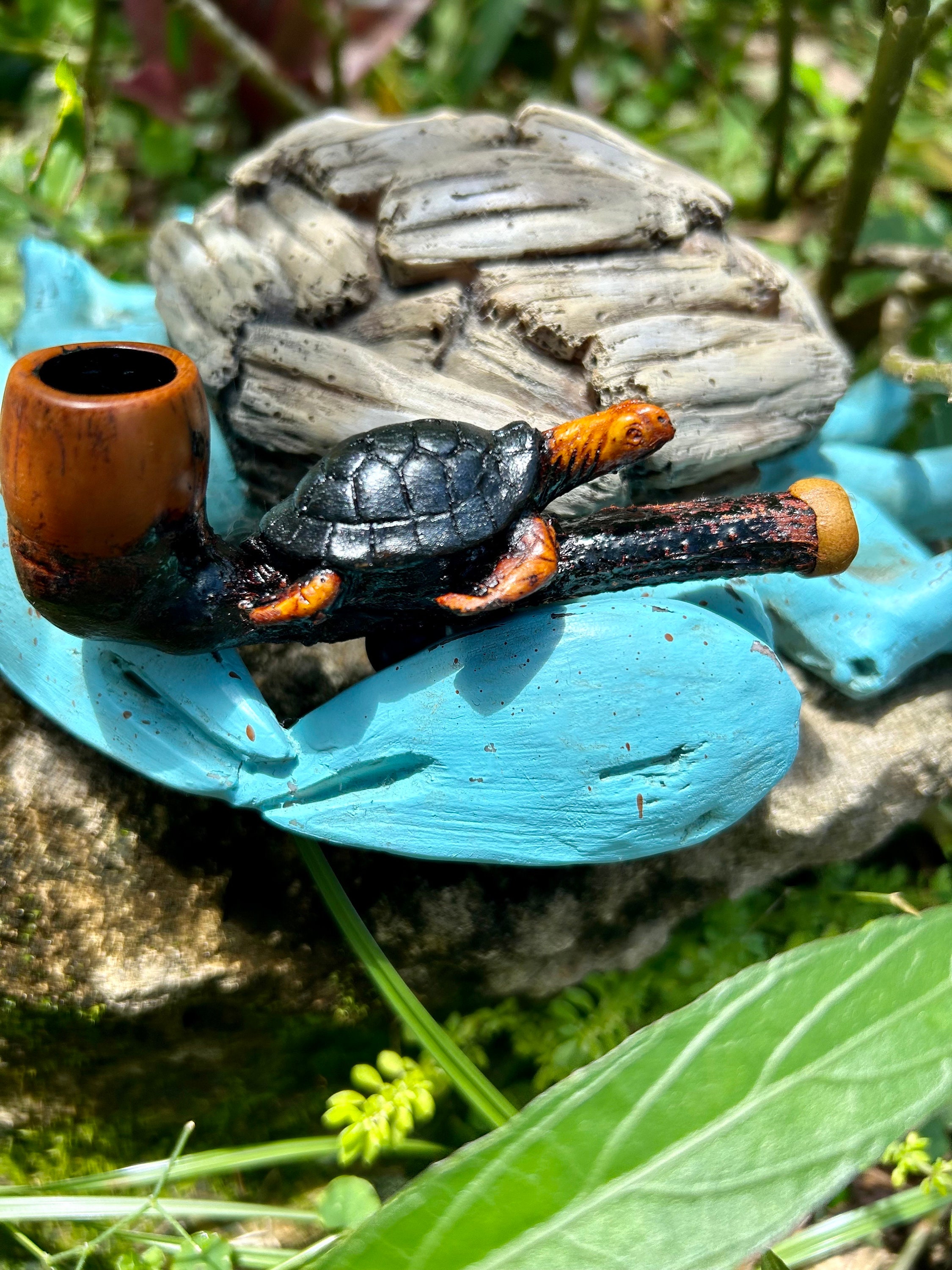 Turtle Pipe Weed