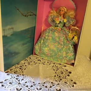 Spring Bouquet Barbie From Enchanted Seasons Collection From 1995 Mint ...