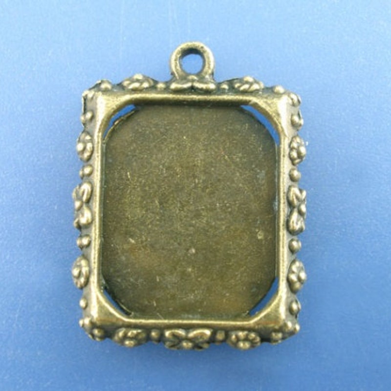 Picture Frame Pendant - Etsy