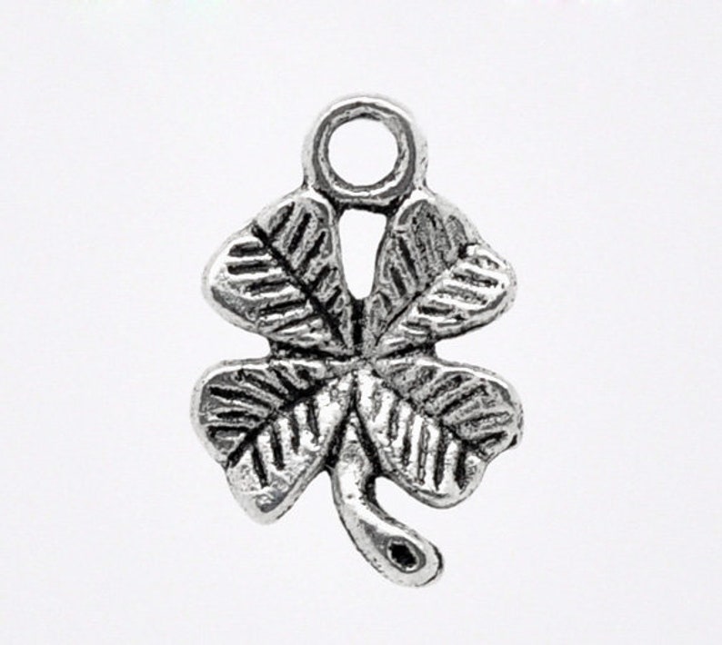 10 Silvertone Shamrock Charms 11 X 8mm (b55e) - Etsy