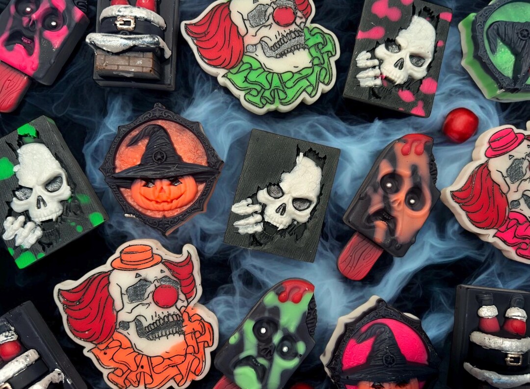 Spooky Halloween Collection Box Set of 12 228g Scary & Spooky Autumn ...