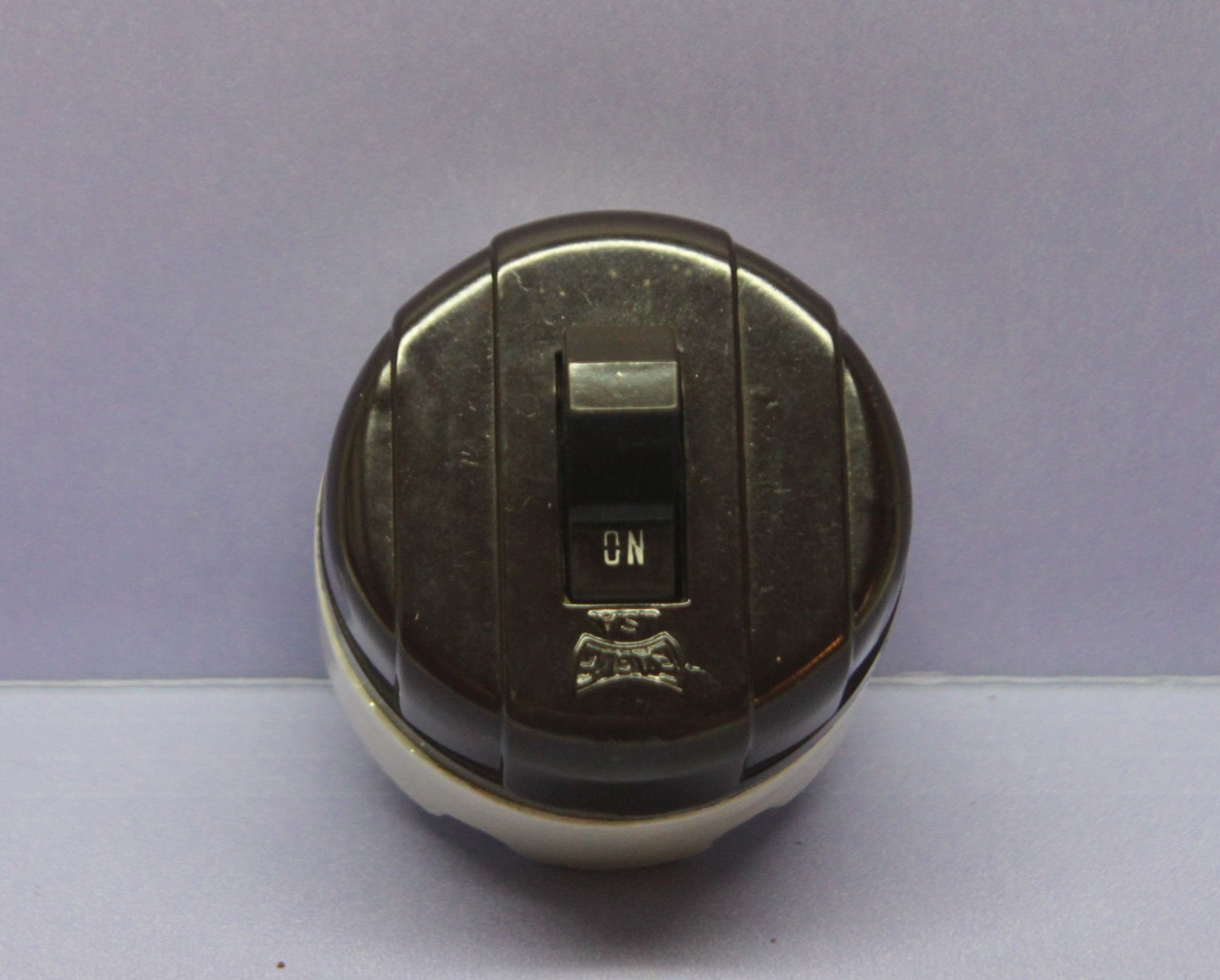 NEW Vintage Antique Round Toggle Light Switch - Bakelite/porcelain ...