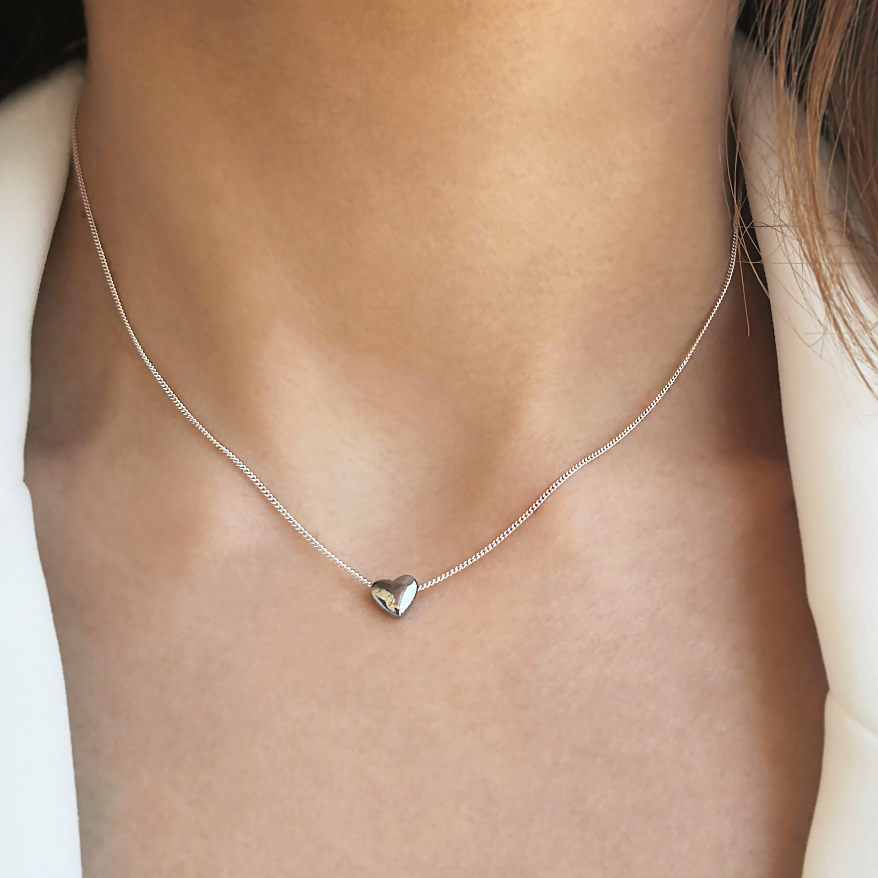 Collar de corazón pequeño collar de ansiedad collar de gemas | Etsy