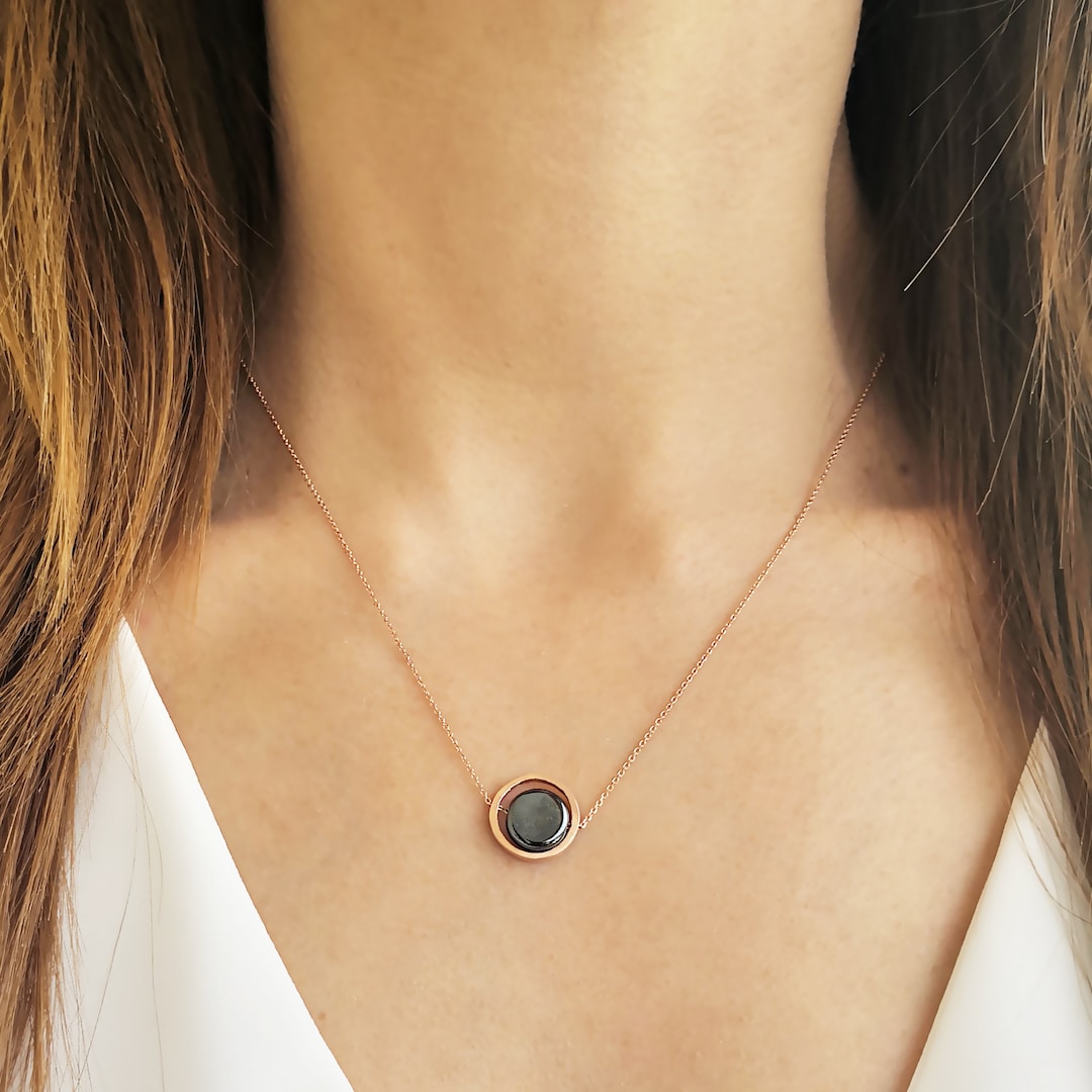 Fidget Necklace With a Circle Spinner Pendant, Dainty Gold Good Luck ...