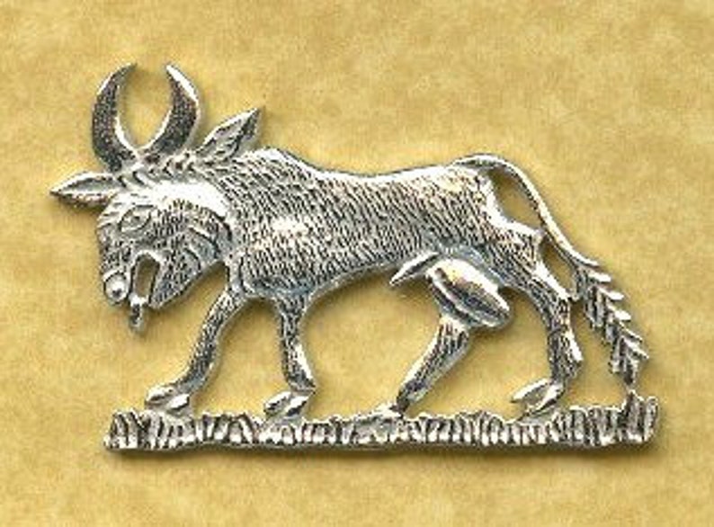 Black Bull of Clare Medieval Badge - Etsy Sweden