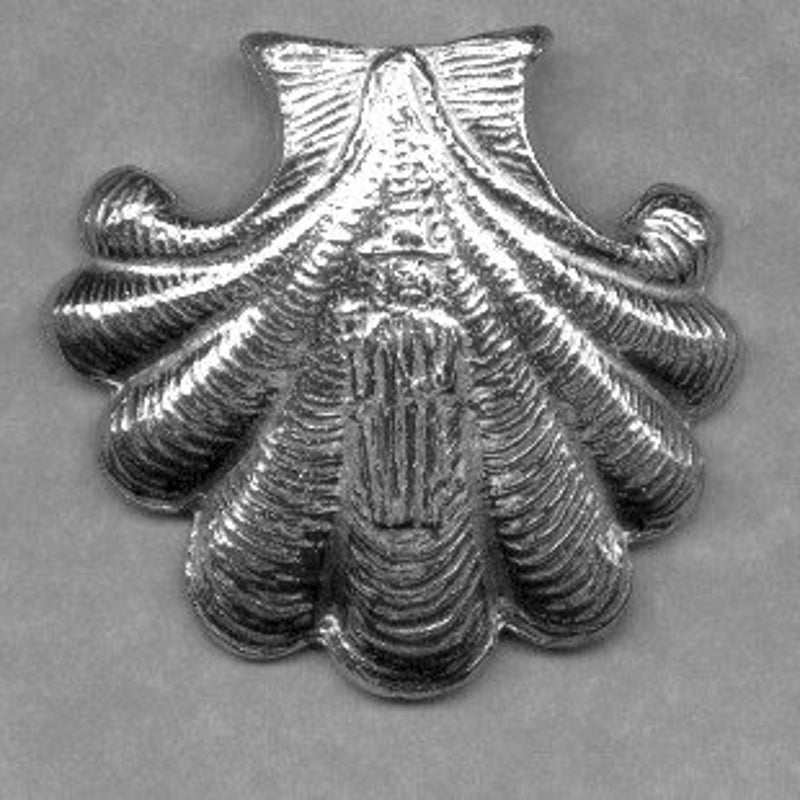 Scallop Shell Badge - Etsy