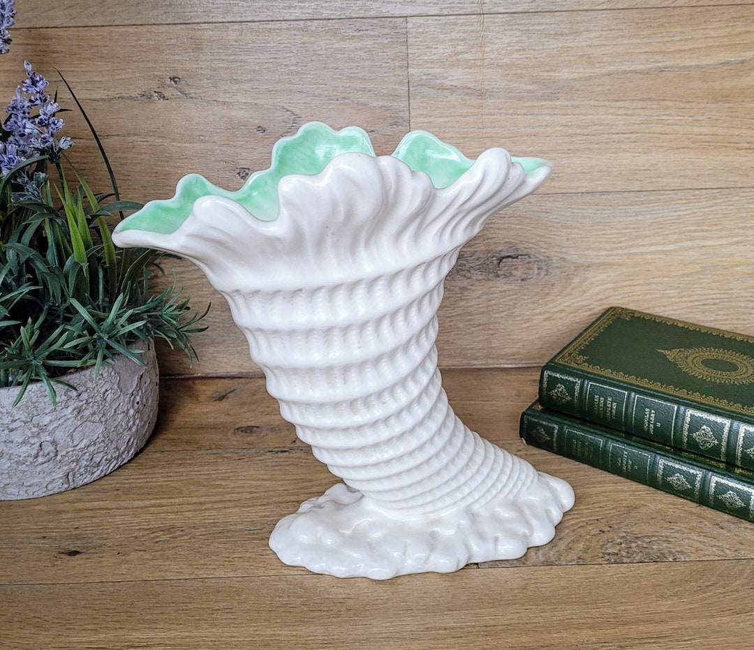 Vintage Sylvac Nautilus Cornucopia Shell Vase, Retro Large White Green ...