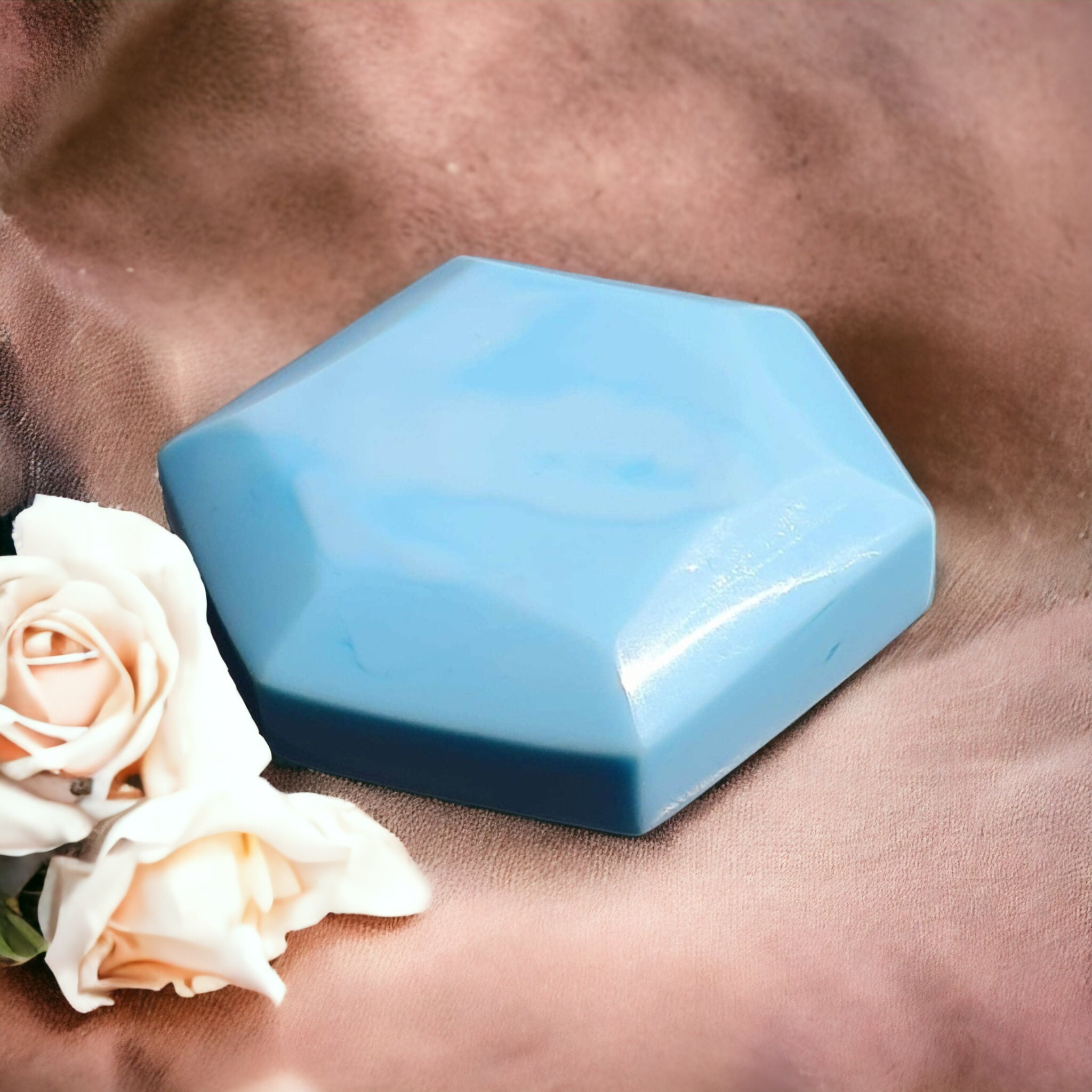 Pastel white/turquoise Opaque Merkaba Andara, white/turquoise creation ...