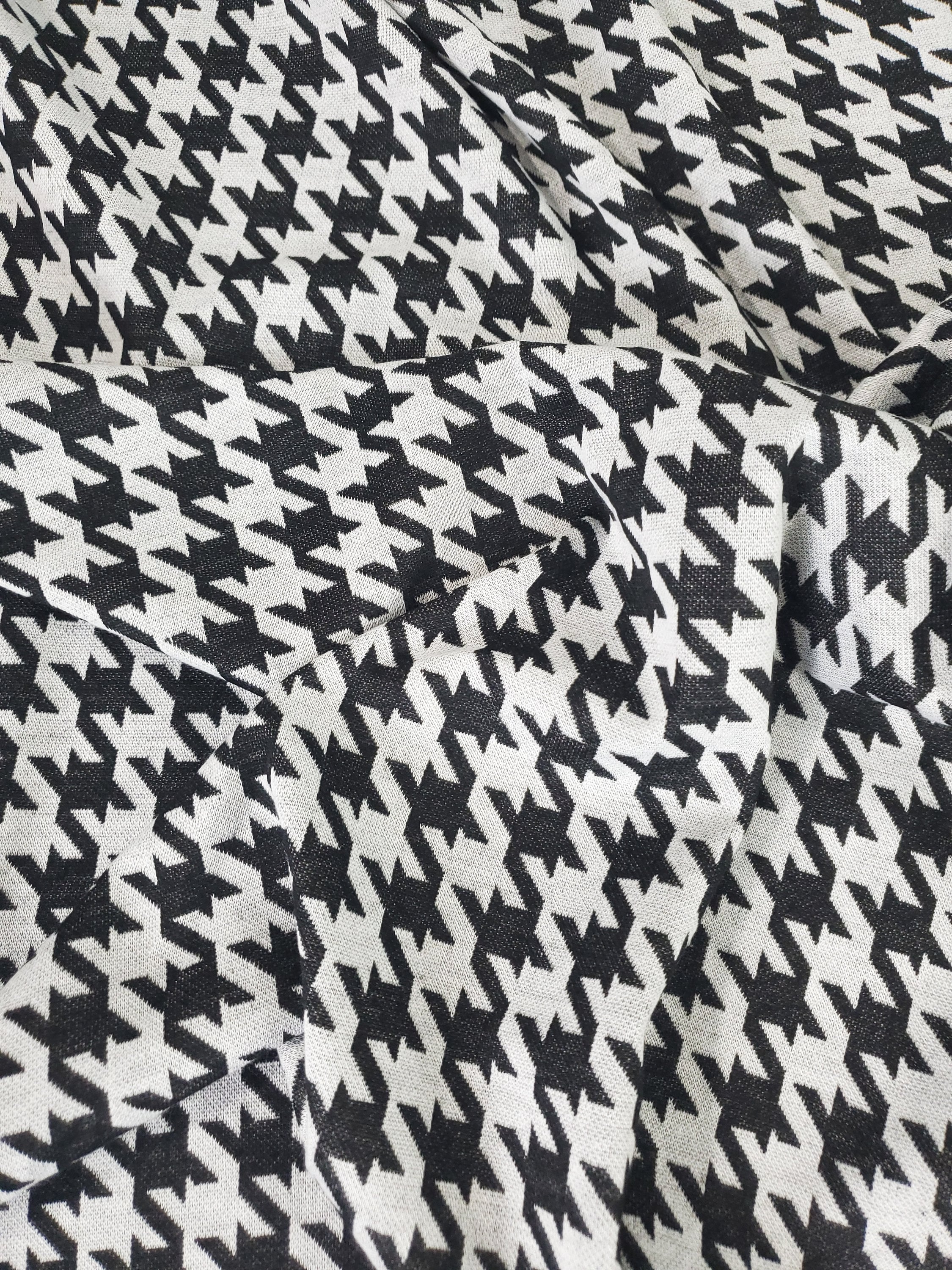 Double Knit Jacquard Fabric, Black/grey Houndstooth Print Double Knit Jacquard Fabric, Black/grey Houndstooth Print
