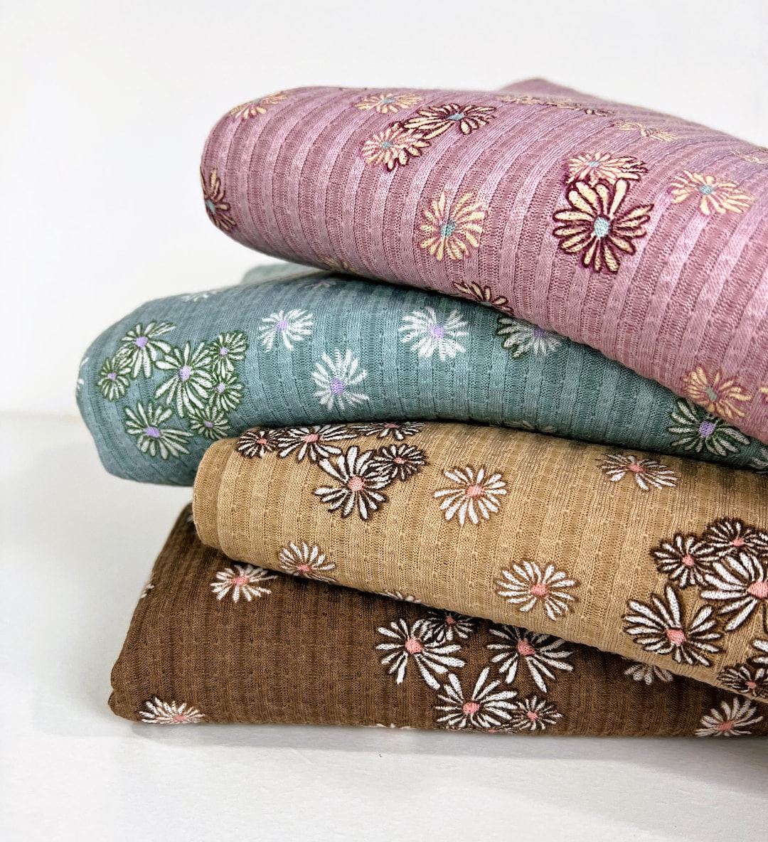 Pointelle Knit Fabric, Ribbed Knit, Scattered Daisies on Purple/blue ...