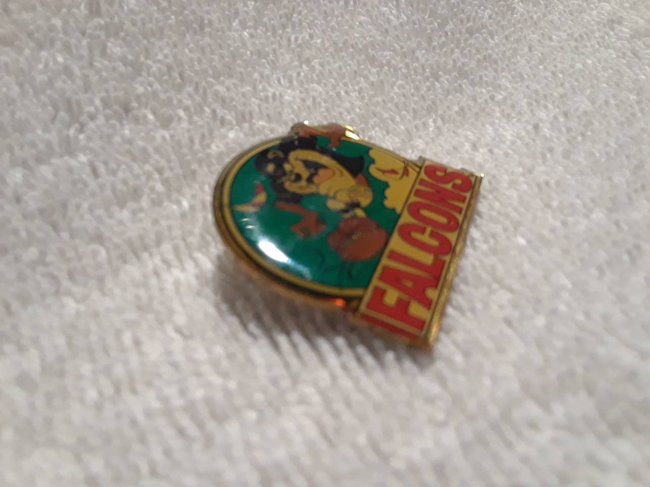 Vintage Looney Tunes Atlanta Falcons Enamel Pin - Etsy