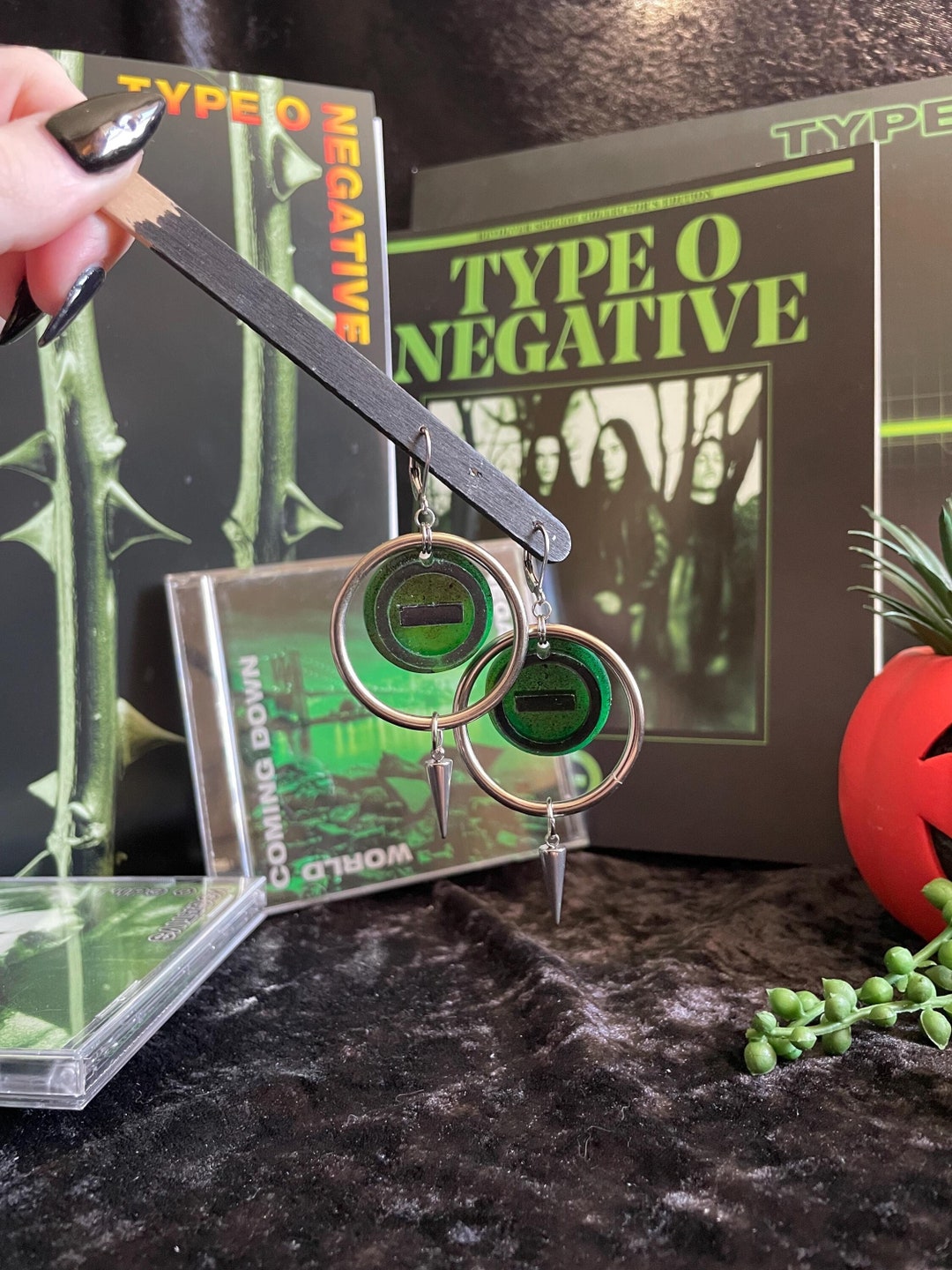 Type O Negative Symbol Gothic Doom Metal and Resin O-ring Spike Steel ...