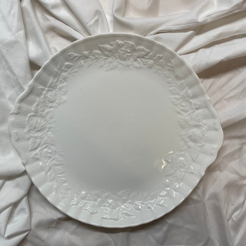 White Cake Plate - Etsy