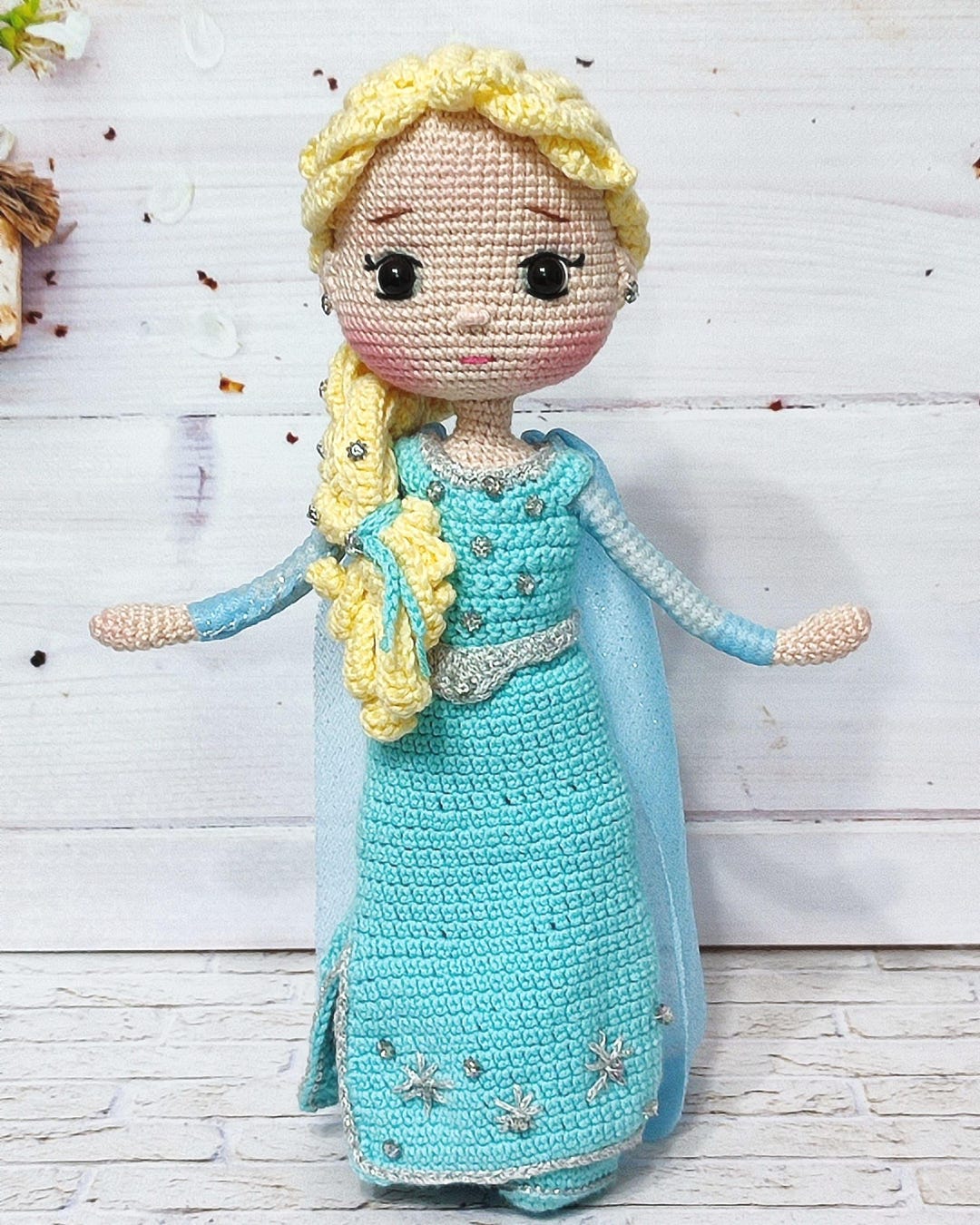 Frozen Princess Amigurumi Doll, Elsa Crochet Pattern, Princess Crochet ...