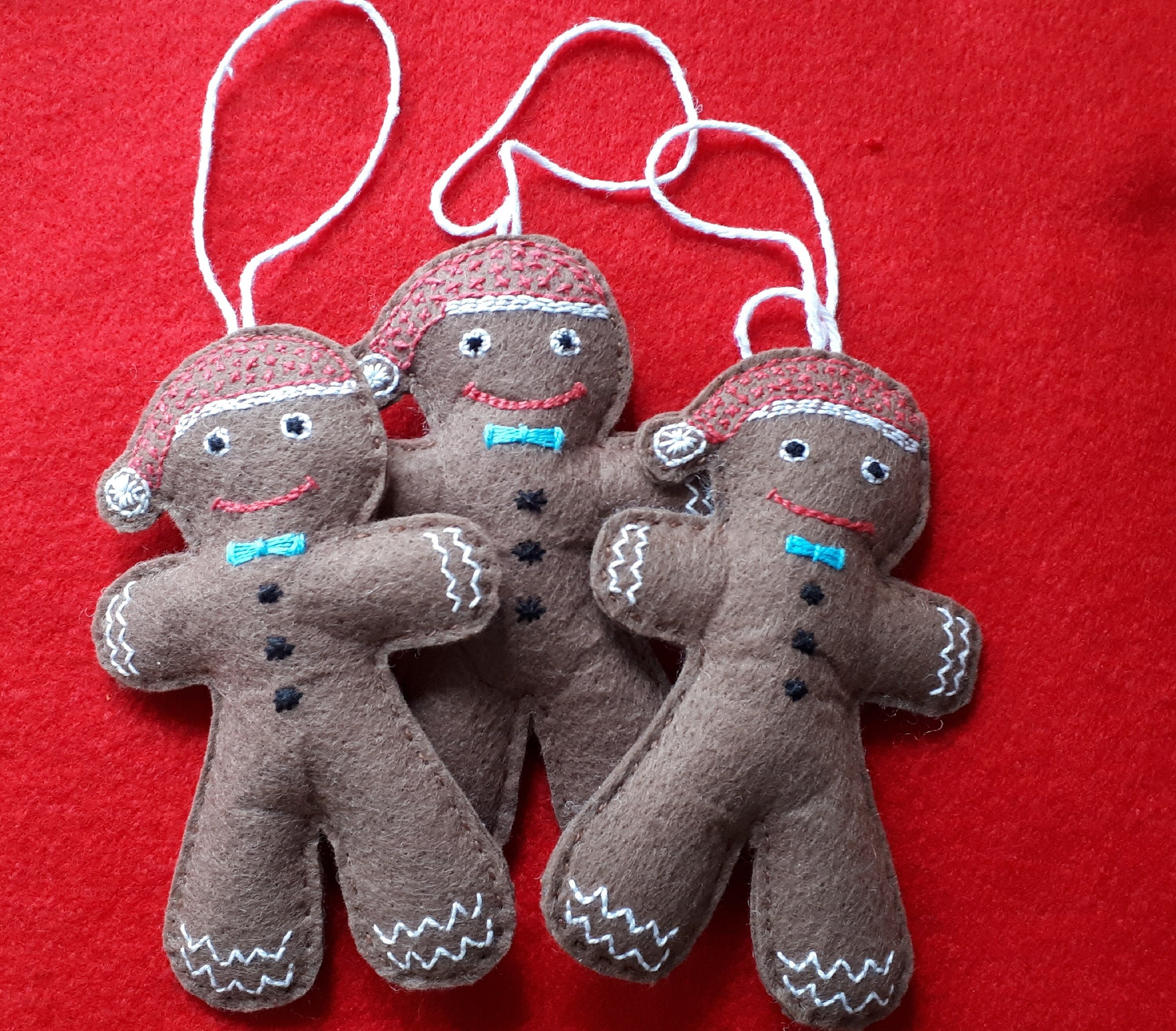 Christmas Decorations Gingerbread Man Bauble Festive Decorations ...