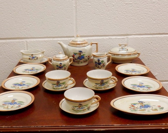 Disney Donald Duck Dinner and Tea Set 1930s - Etsy