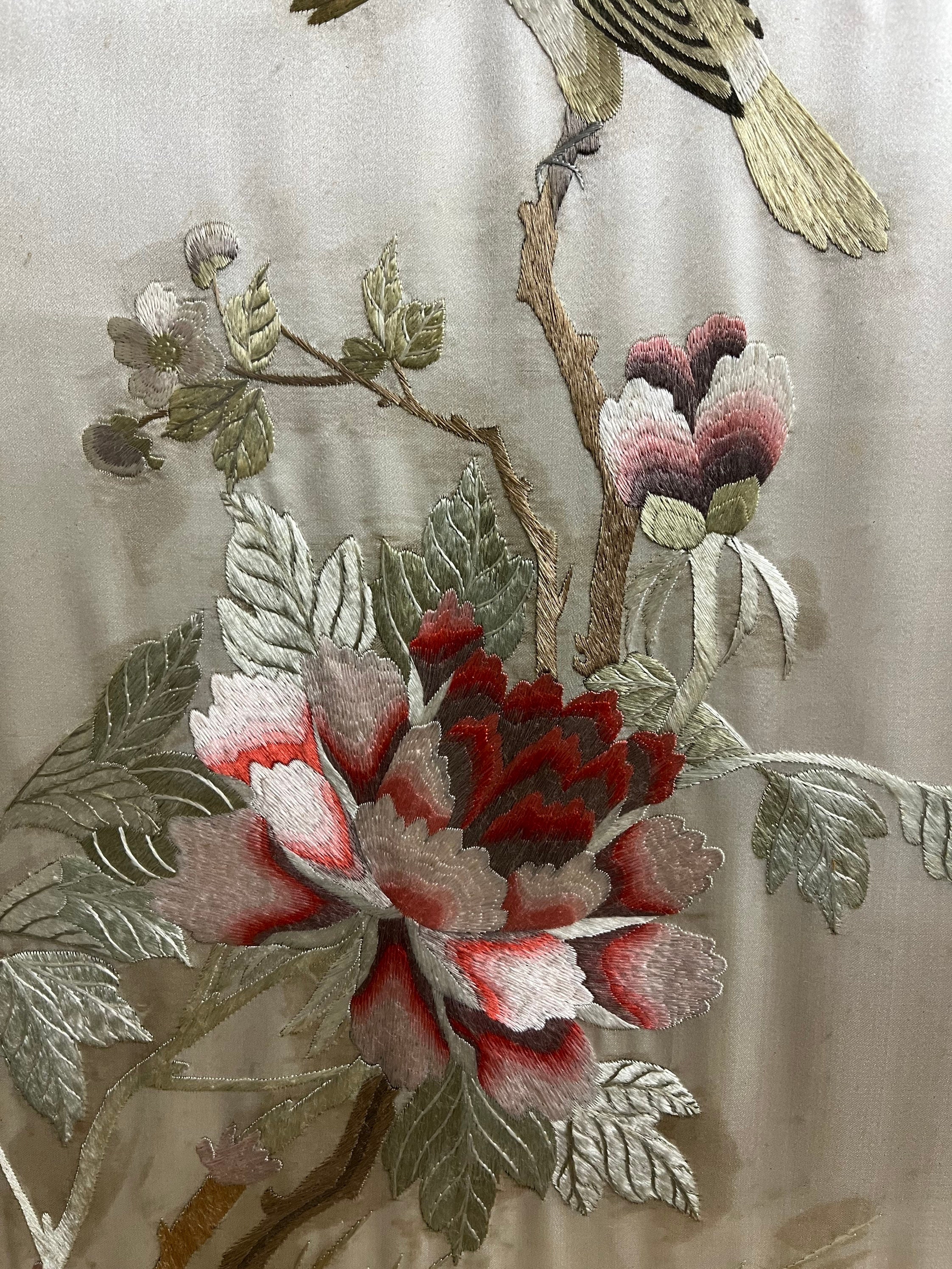 Fascinating Chinese Silk Bird Tree Flower Painting Art Work Mesmerizing ...