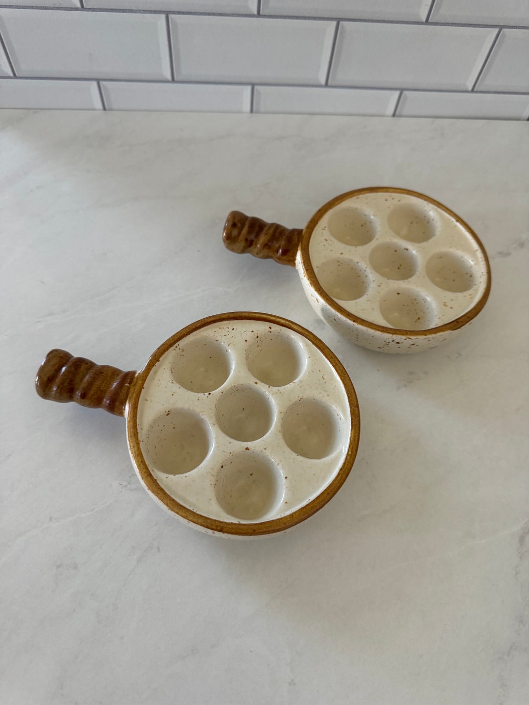 Vintage Set of 2 Escargot Dish 6 Hole “ 533 “ Canada Speckled 2 Tone ...
