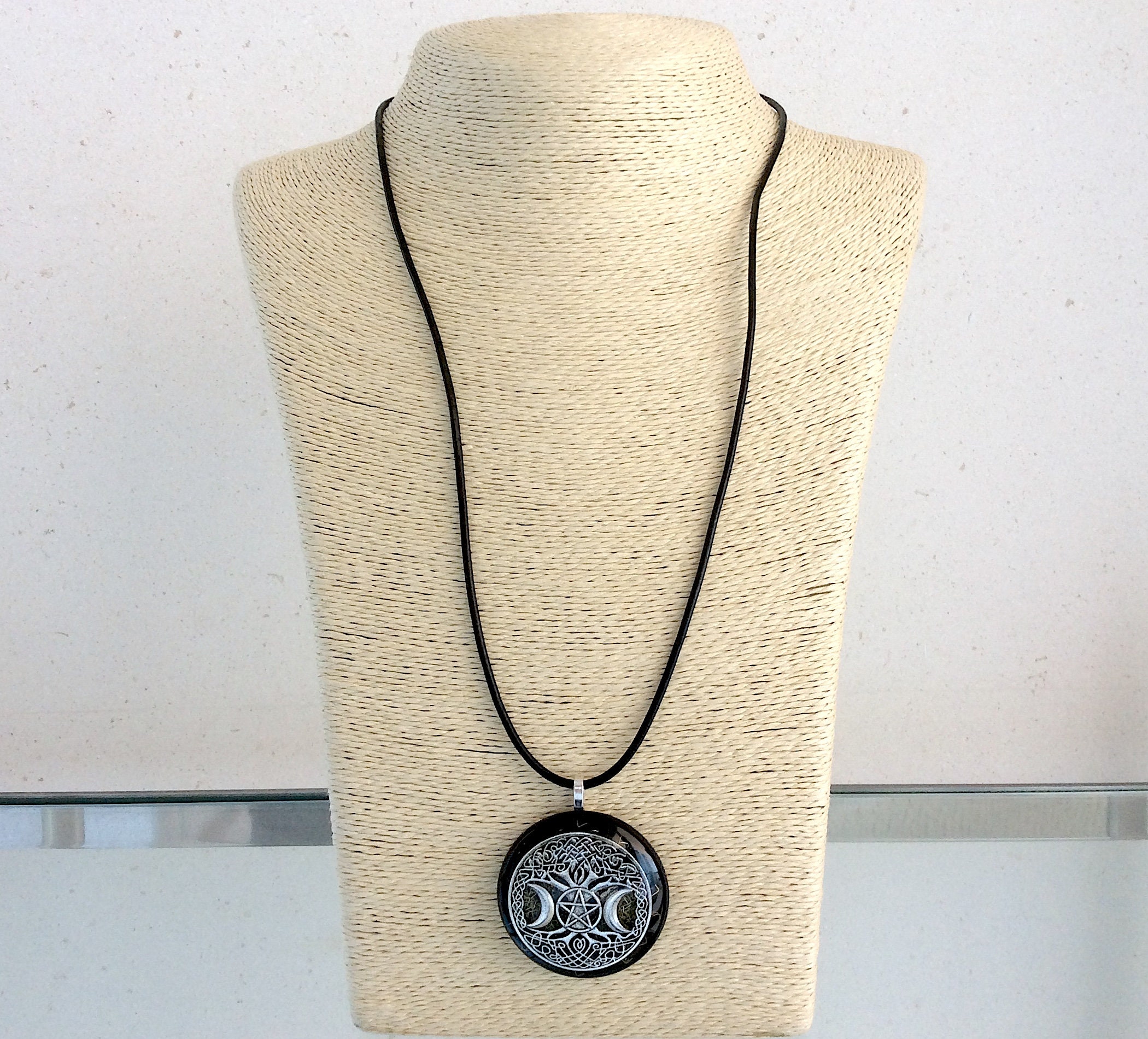 Orgone Pendant Necklace Silver Tree of Life Pentacle Black - Etsy