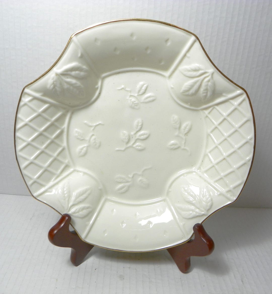 Fitz and Floyd Botanical Collection Ivory With Gold Trim Embossed ...