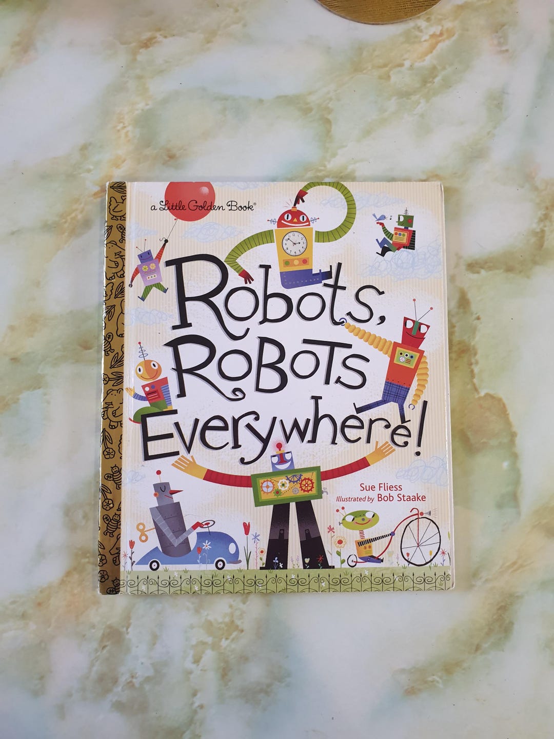 Childrens Book. Little Golden Book, Robots, Robots Everywhere. Hard ...