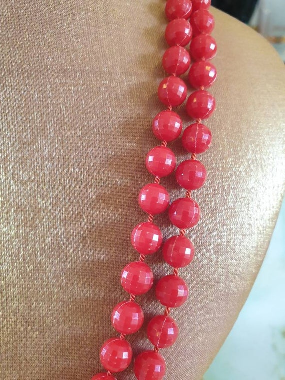 Beads 1970s, long single strand, goes around neck twi… - Gem