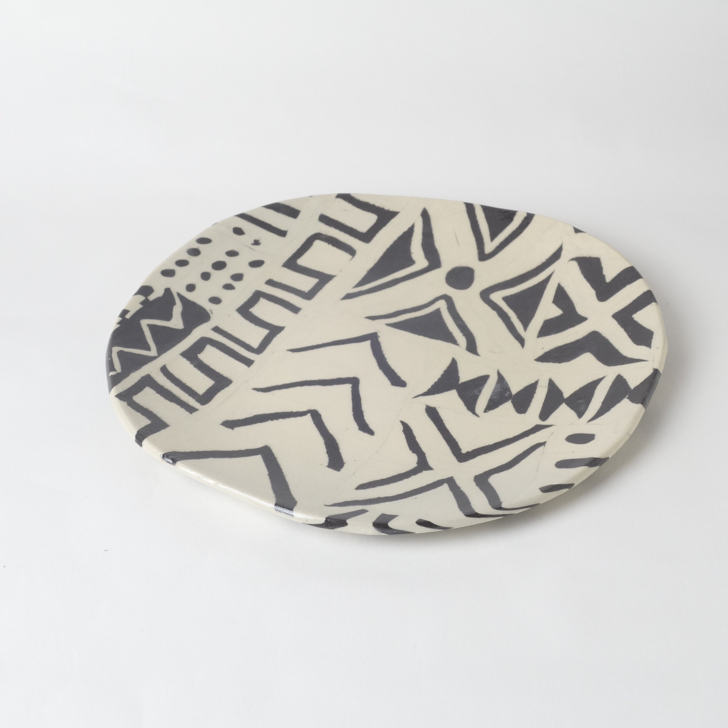 No.1009 Nerikomi Pottery, Handmade Pottery, Round Flat Plate, African ...