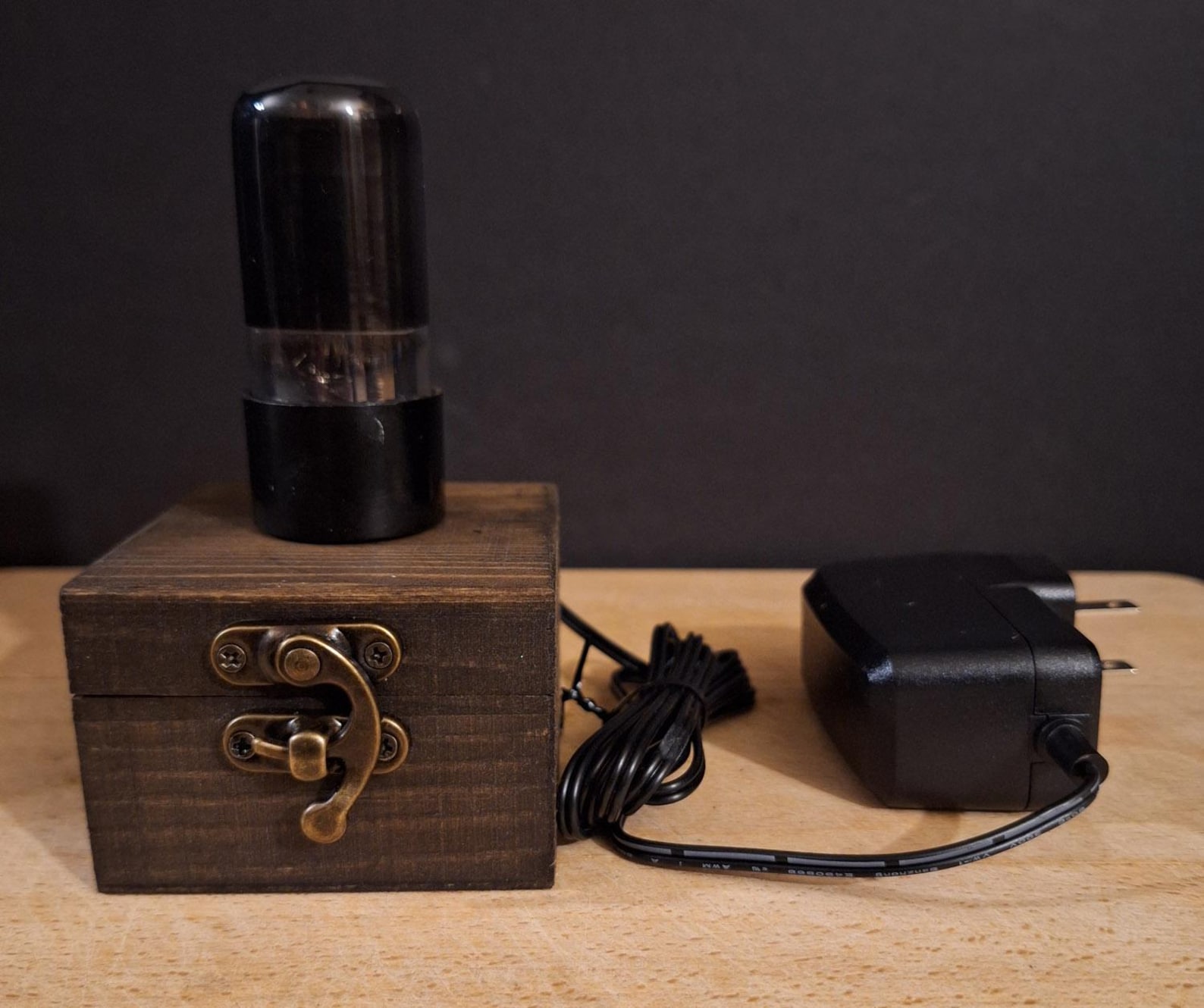 Old Radio Tube Novelty LED Light - Night Light / Desk Lamp / Vintage ...