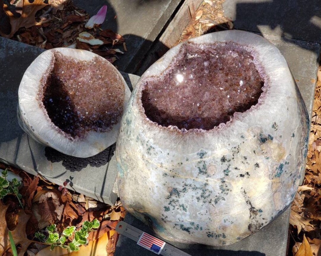 Huge Amethyst Geode Amazing Amethyst Large Purple Crystals Complete ...