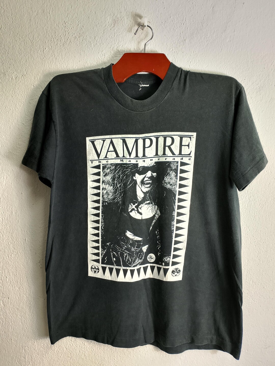 Vampire the Masquerade 1991 White Wolf Fashion Victim XL - Etsy