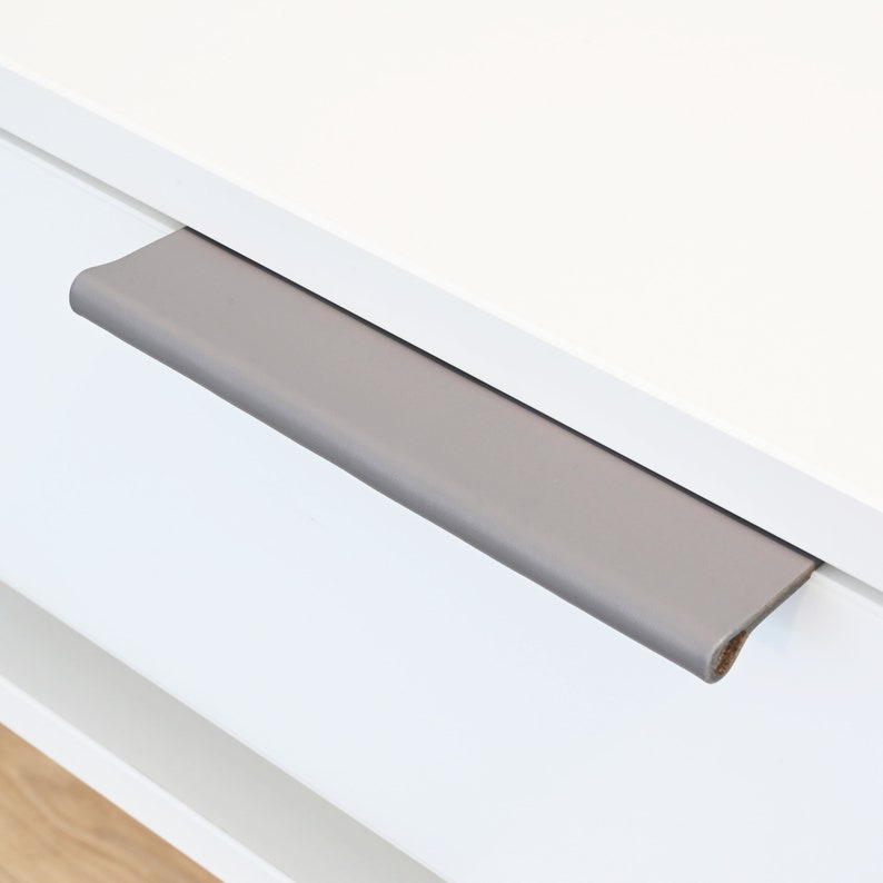 Slim Leather Edge Pull KENT-BASIC – Finger Pull for Narrow Gaps ...