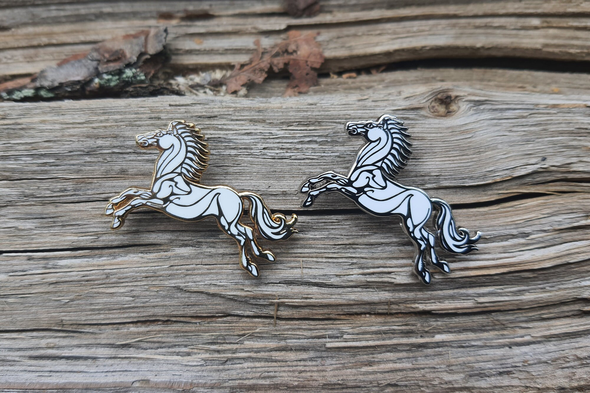 Rohan Horse Enamel Pin - Silver - Lotr Jewelry LOTR - Groomsmen Gift ...