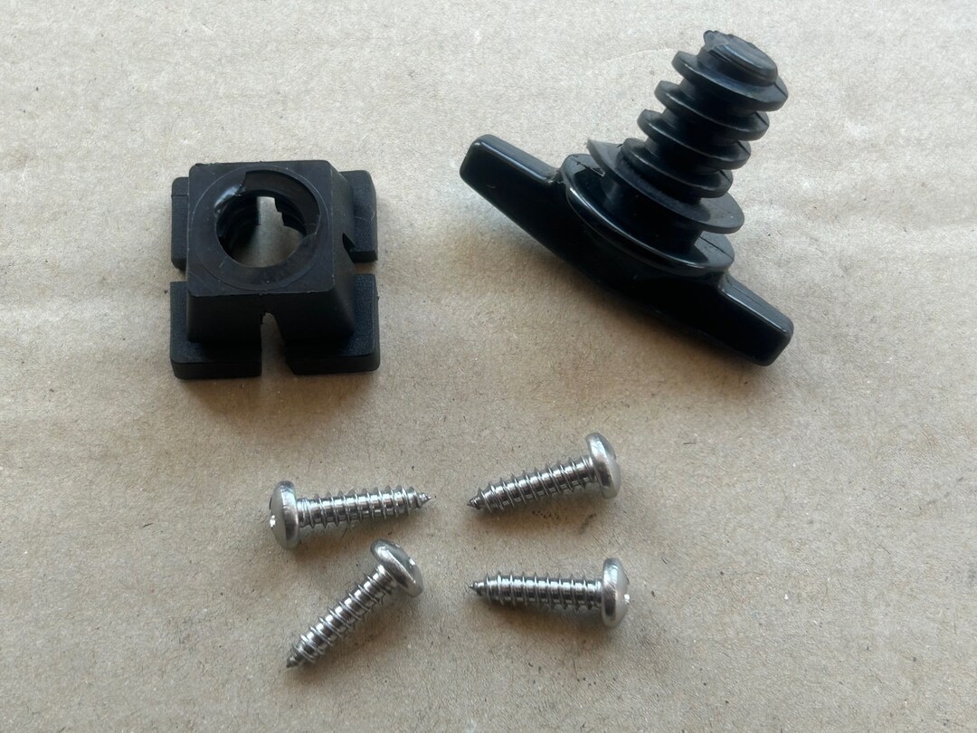 1x Set Screw and Socket for Toolboxes BMW E36 M3 E46 E34 E21 E30 E31 ...
