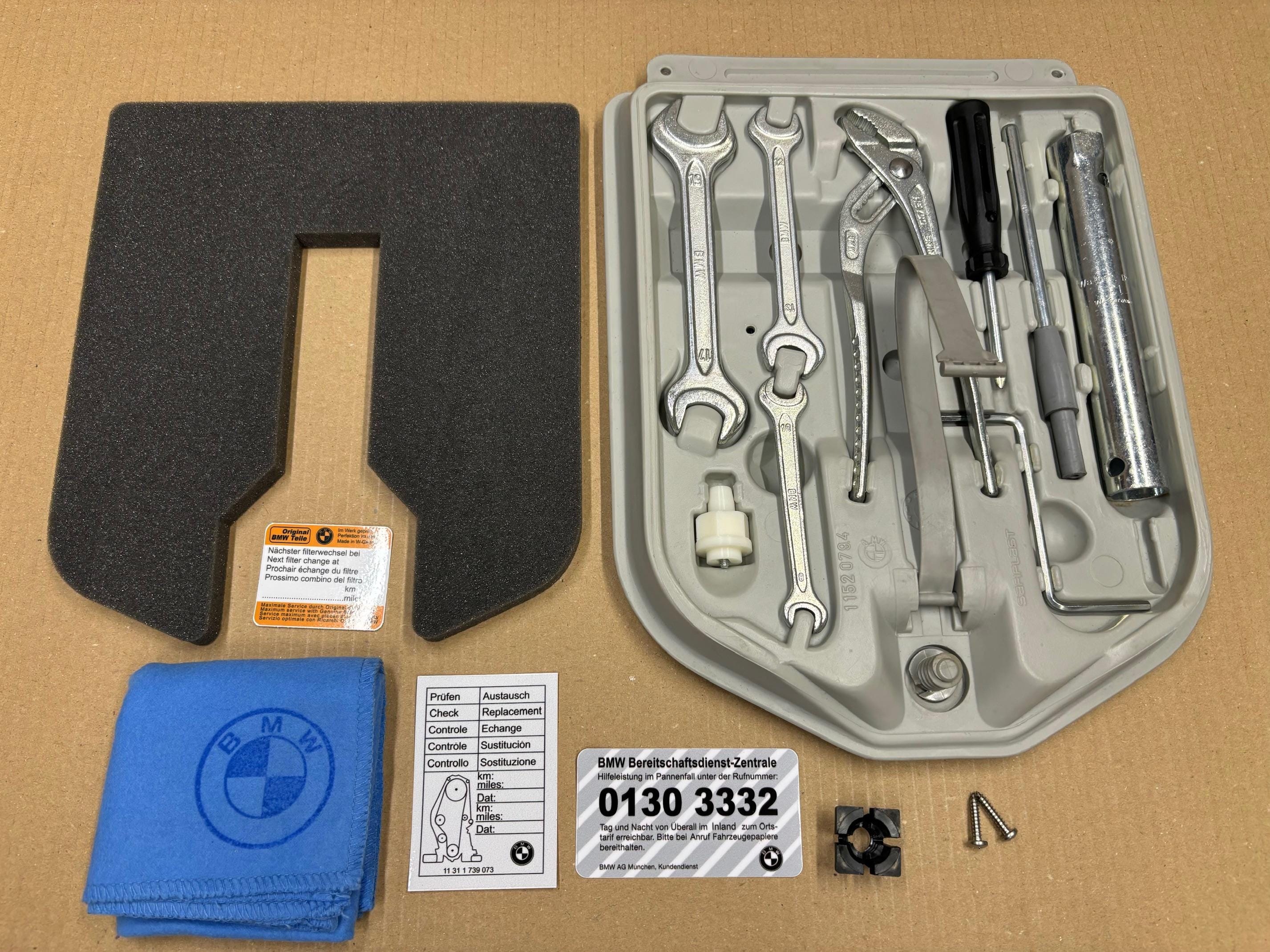 21pcs Full Exclusive Set Toolbox BMW E30 325i (M20 Engine) Tools Kit ...