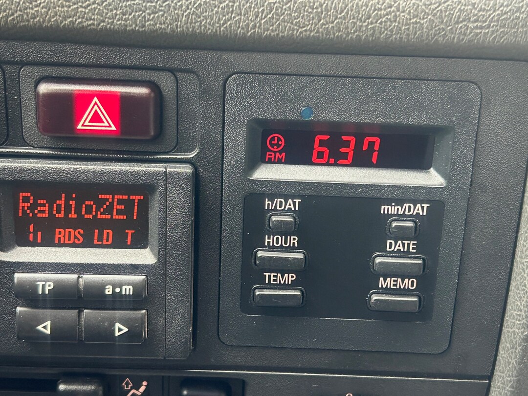 OBC OBC1 English Outdoor Temperature/digital Clock Obc BMW M3 E30 M5 ...