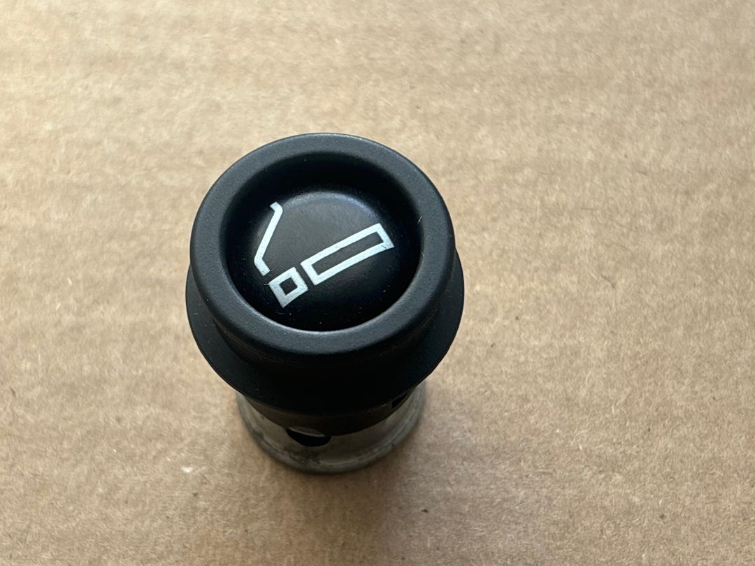 Cigarette Lighter Insert BMW E31 E34 E32 E36 E38 E39 Z3 Fits E30 & M3 ...