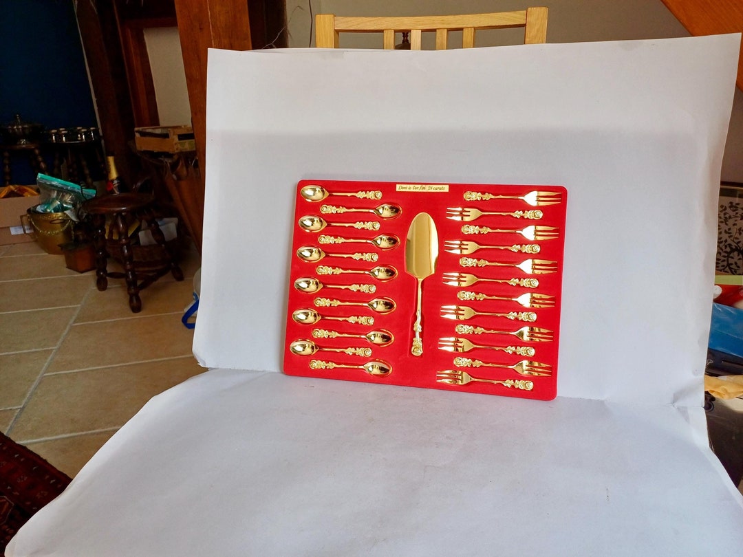 A Lovely Vintage, Cake Slice Serving Set, Set of 12, 24 Crt Gold Plated ...