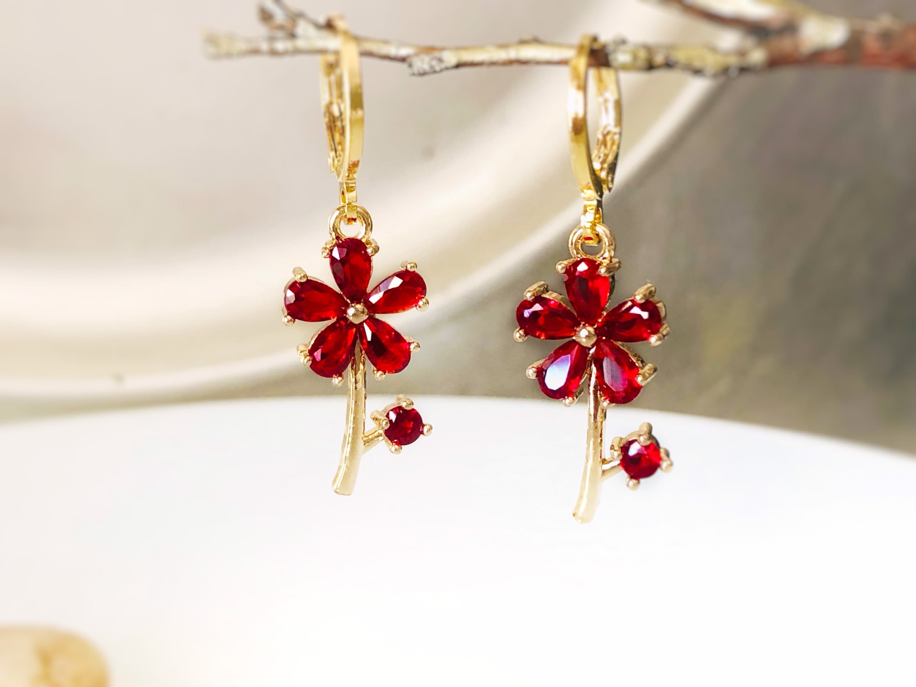 Pendientes colgantes de flores de rubí de oro pendientes de - Etsy México