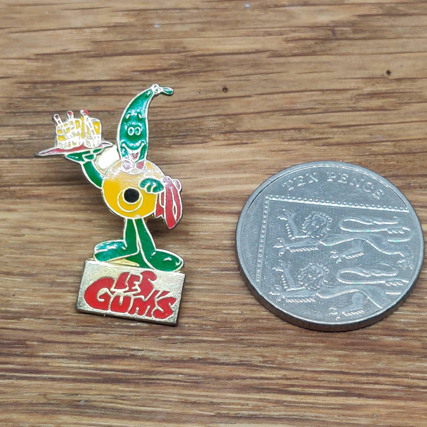 Les Gum's the Gums Hat Tie Lapel Pin Enamel Pin Badge. - Etsy UK
