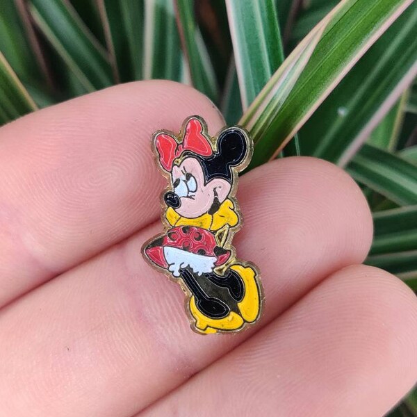 Vintage Mouse Pin - Etsy