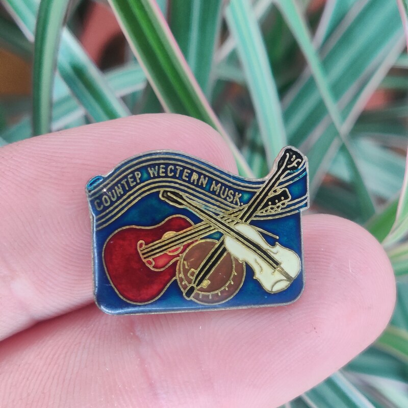 Vintage Pin Badges Western - Etsy UK