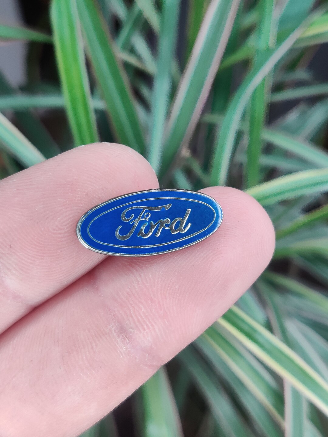 Ford Emblem Vintage Enamel Lapel Pin Badge. - Etsy