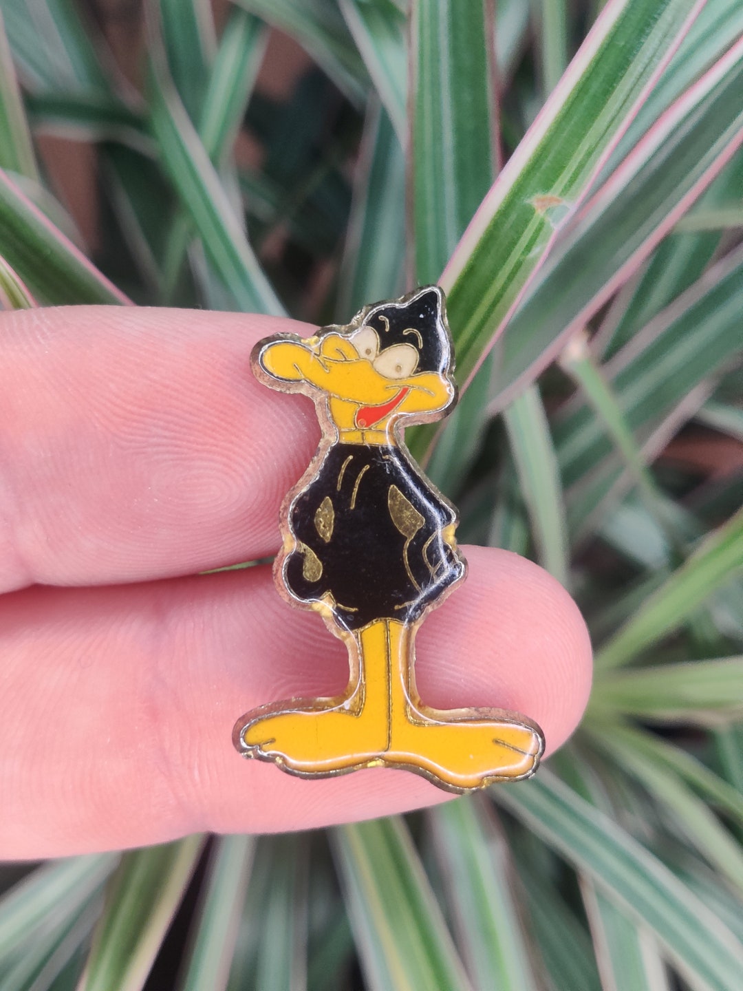 Daffy Duck Vintage Enamel Lapel Pin Badge. - Etsy