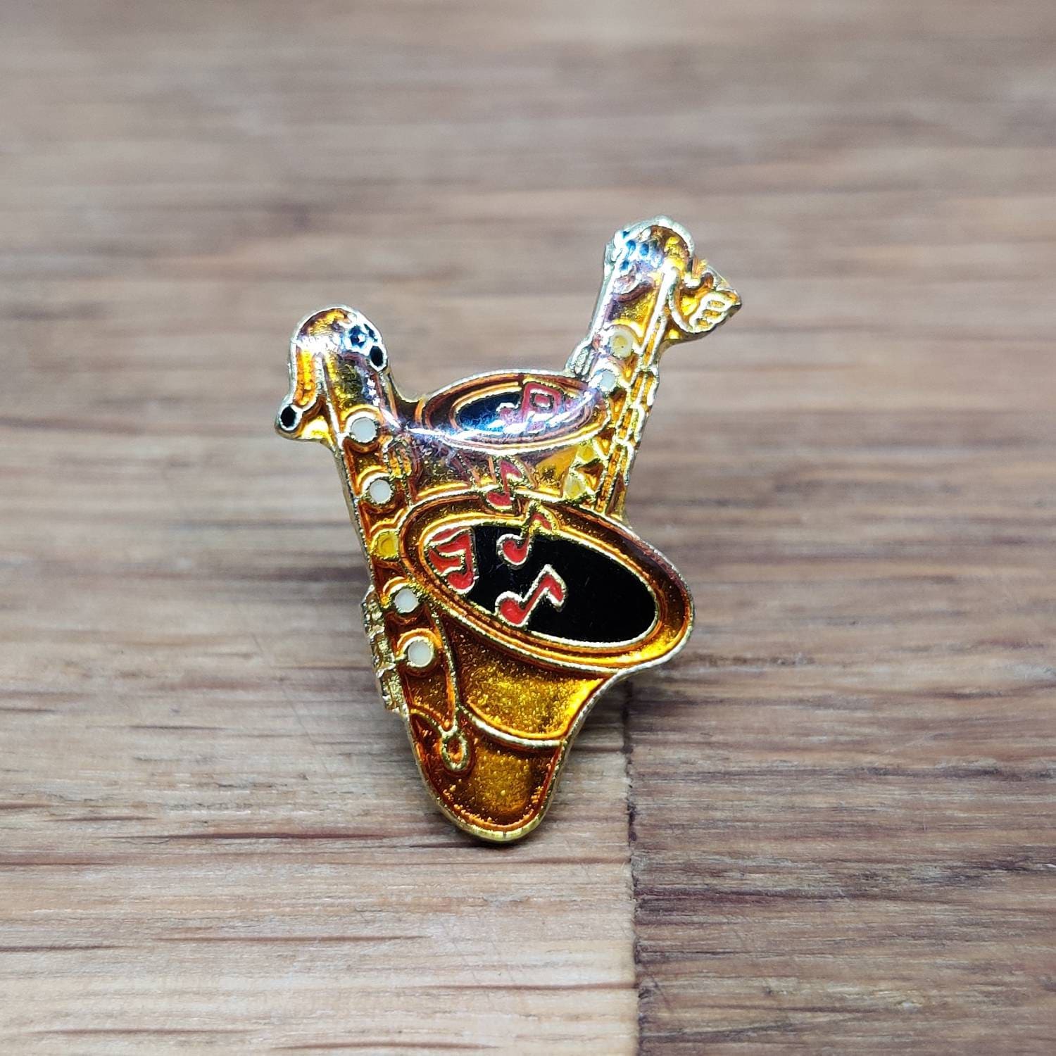 Duelling Saxophone Enamel Pin Badge. - Etsy